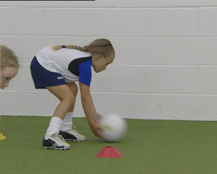 Catching & Passing - Roll Partner Pick Up | Tobar